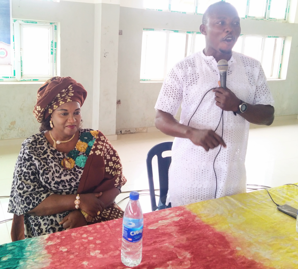 SEN SEYE OGUNLEWE PRINCESS FOLASHADE OBA & MKO AROWOLO INSPIRE STUDENTS ...