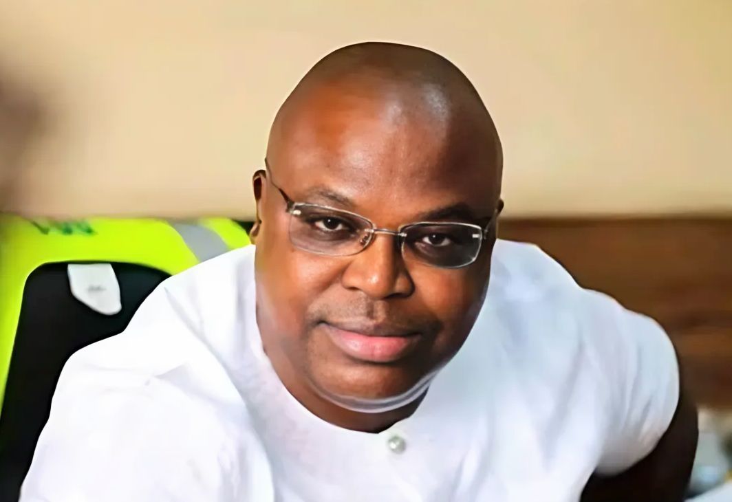 INN-HOUSE CELEBRATES LAGOS’ ‘NUMBER ONE BUS CONDUCTOR’ FOLA TINUBU ON ...