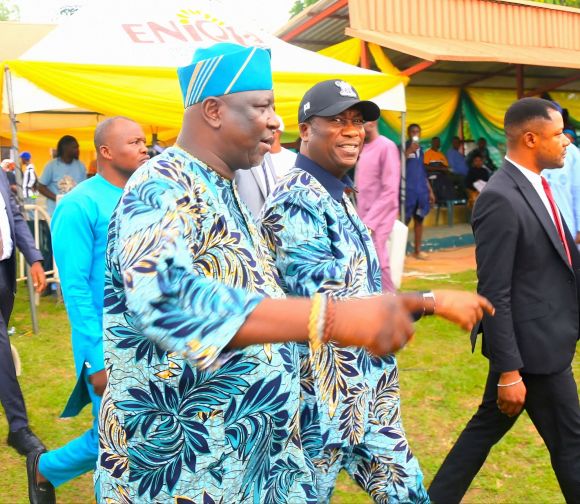 DR. AGBAJE AWARDED RURAL DEVELOPMENT VANGUARD AWARD BY LANDMARK CDA ...