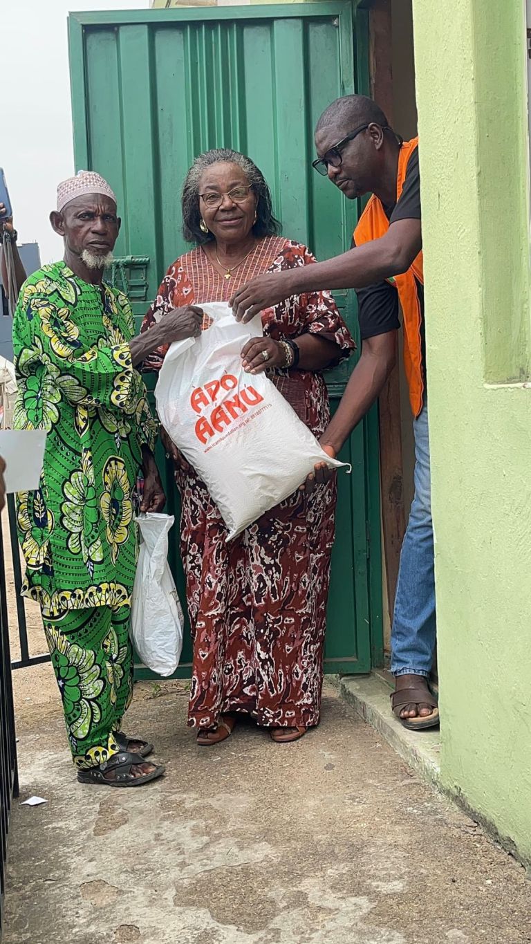 ICARE FOUNDATION DISTRIBUTES APO AANU FOOD PACKAGES TO IKORODU ...